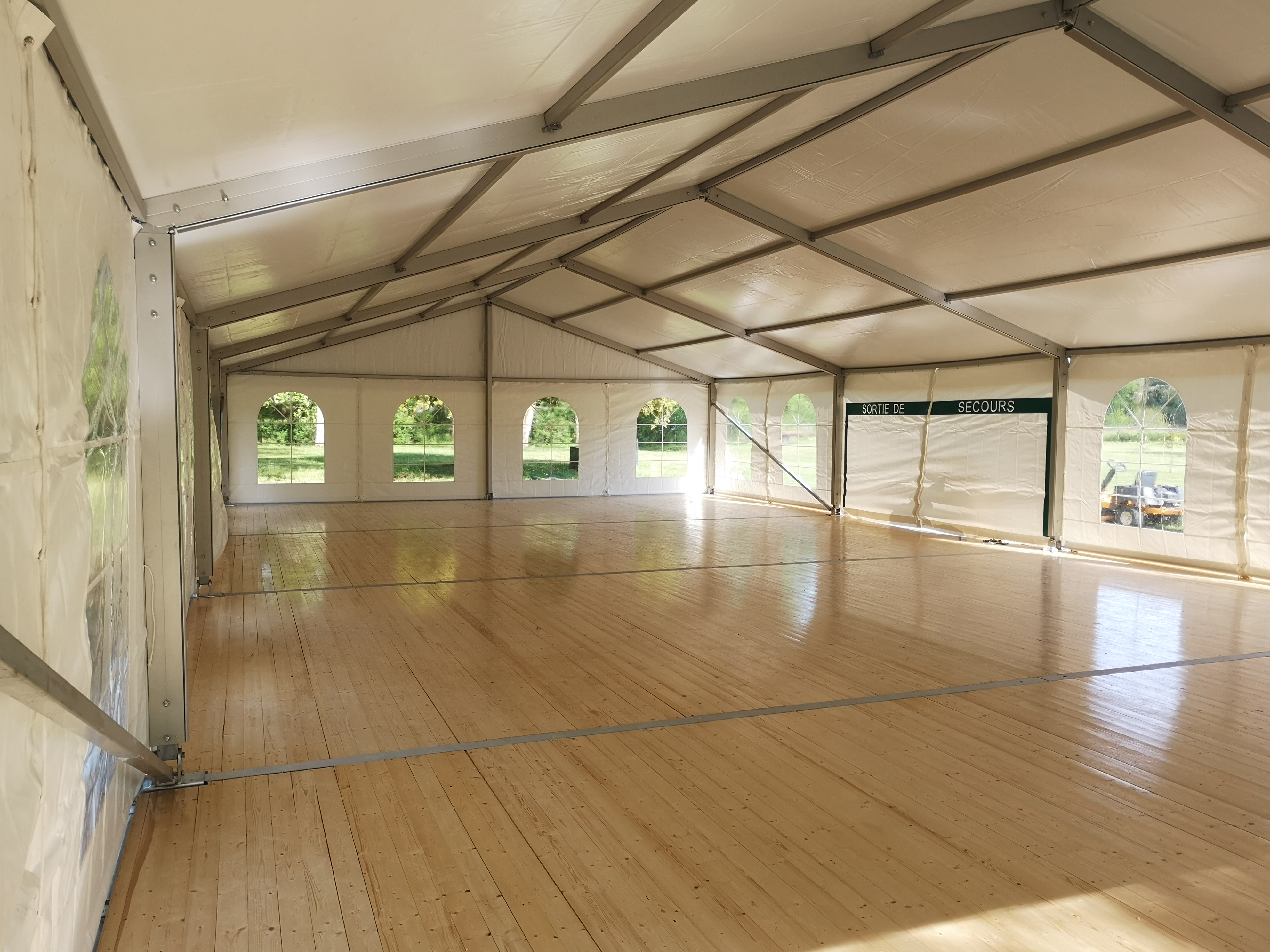 Chapiteau avec parquet | Vente de chapiteaux